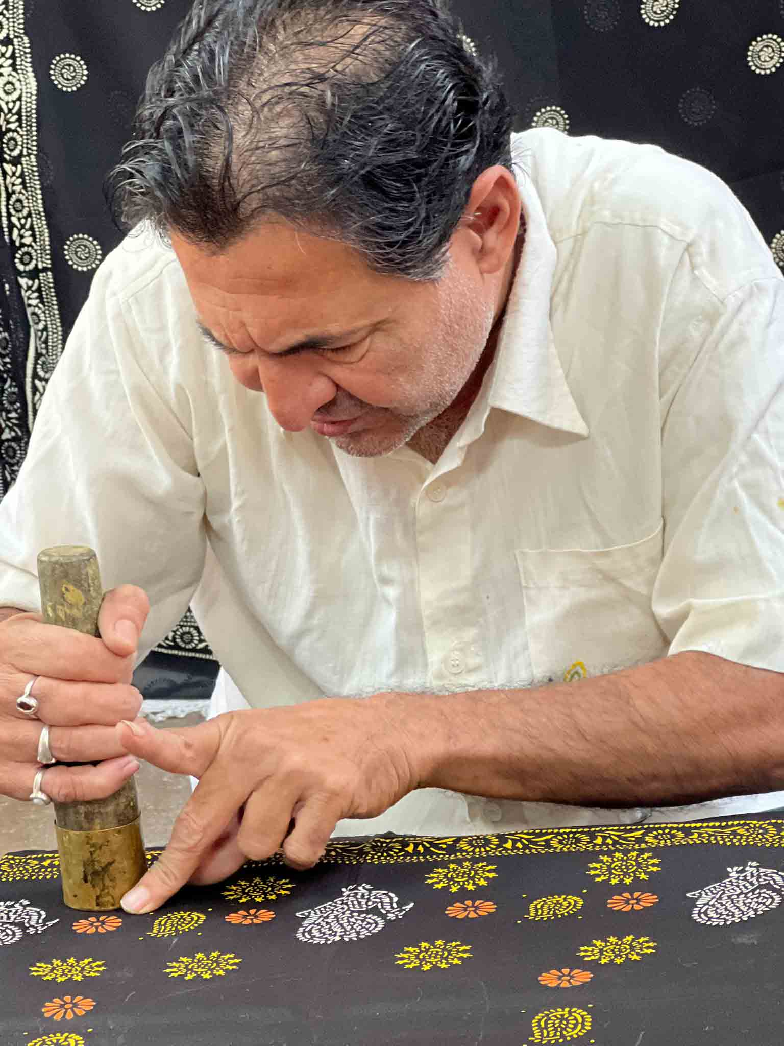 Types of Rogan Art painting (drying oil technique)